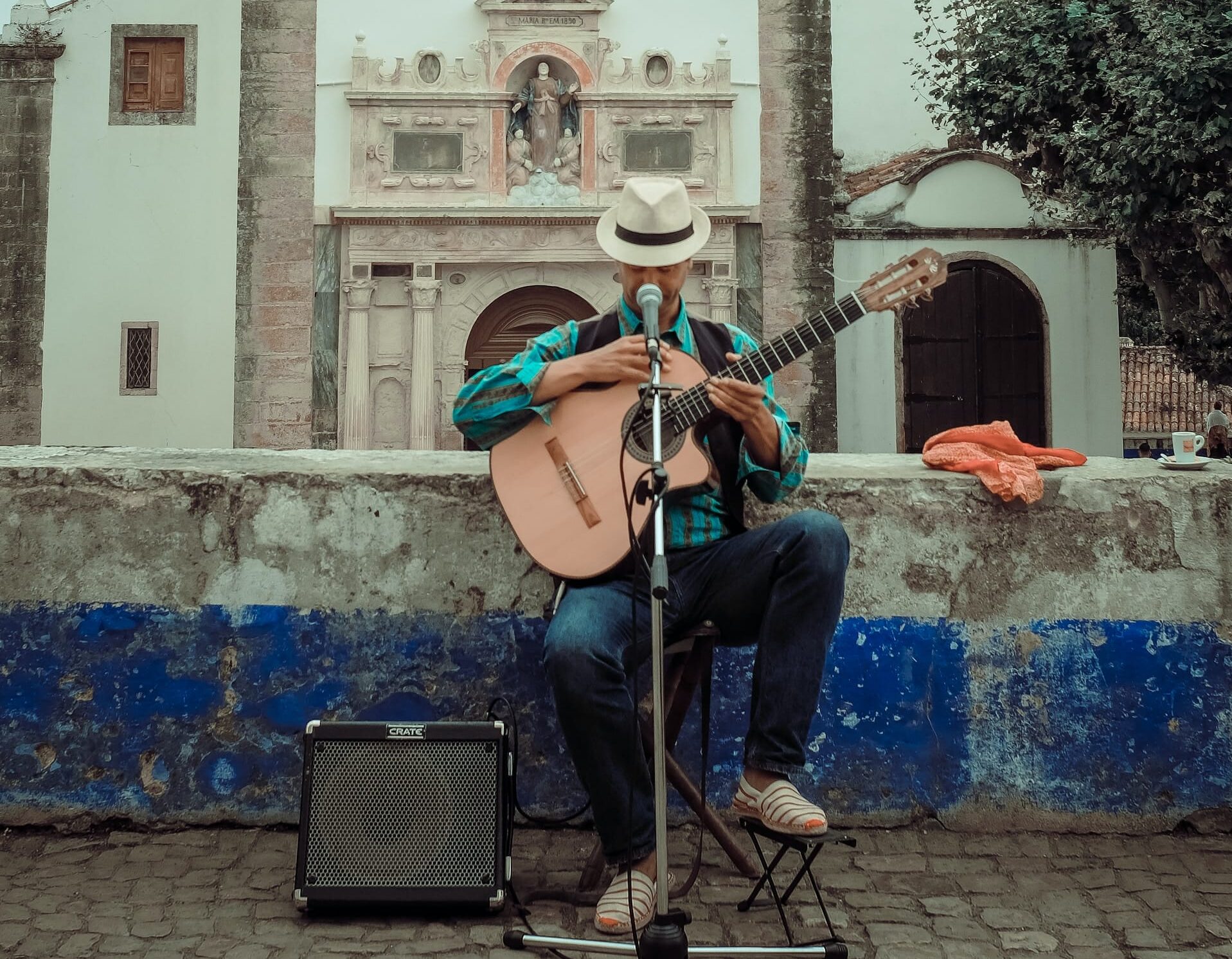 Best Busking Amps Reviewed In Detail [Jun. 2024]